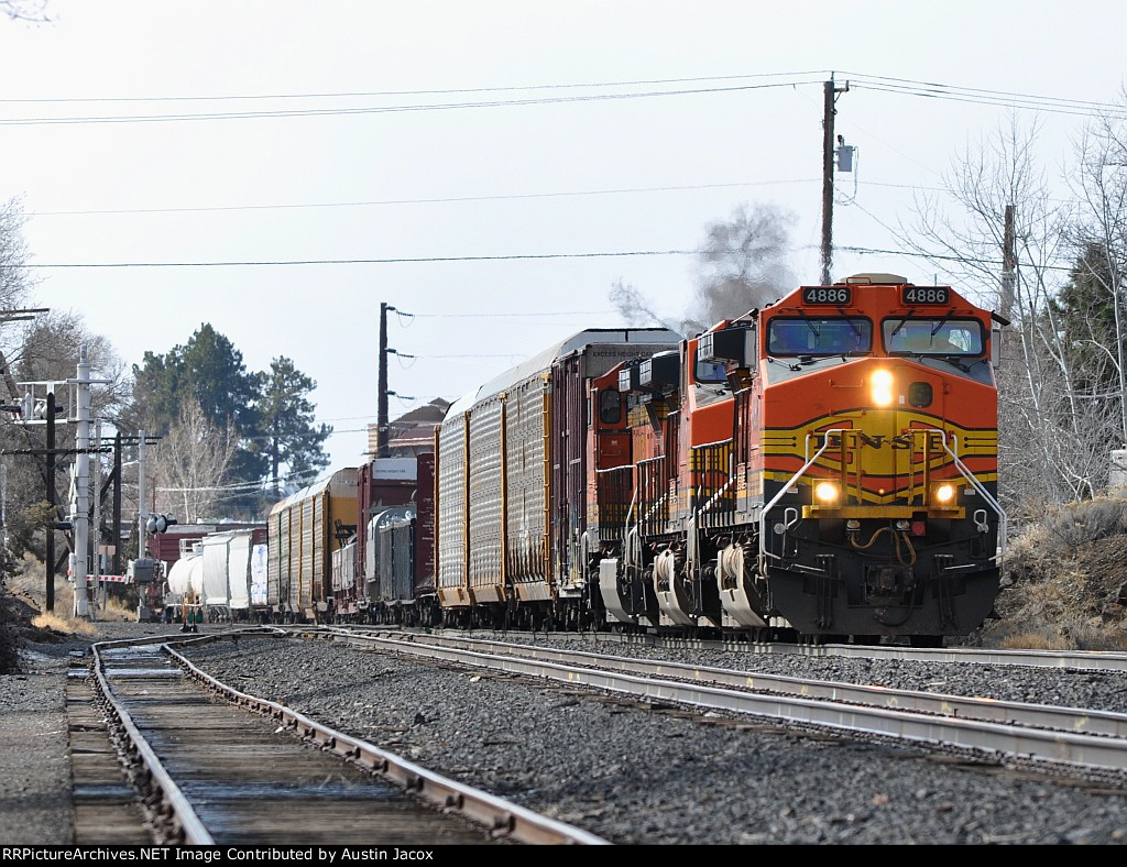 BNSF 4886